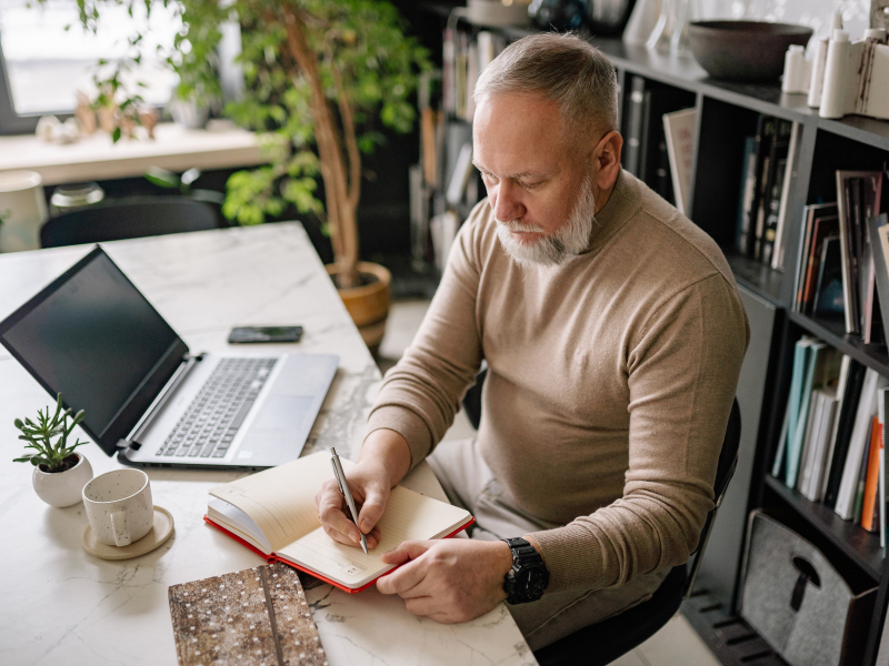 How to Write a Book People Will Read - Susan Crossman Communications